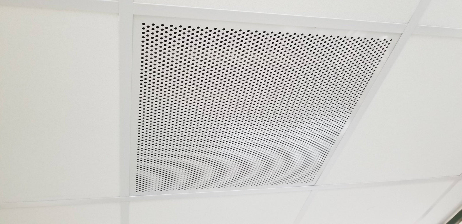 2'x2' White Plastic Perforated tile, 1/4" Perforations
